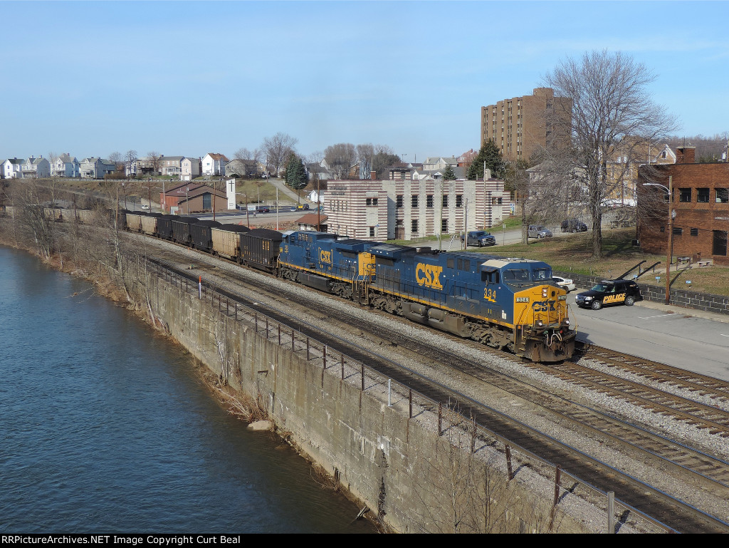 CSX 334 and 323 (2)